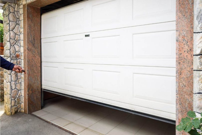 7 Common Garage Door Problems and How to Solve Them - Homewares Insider